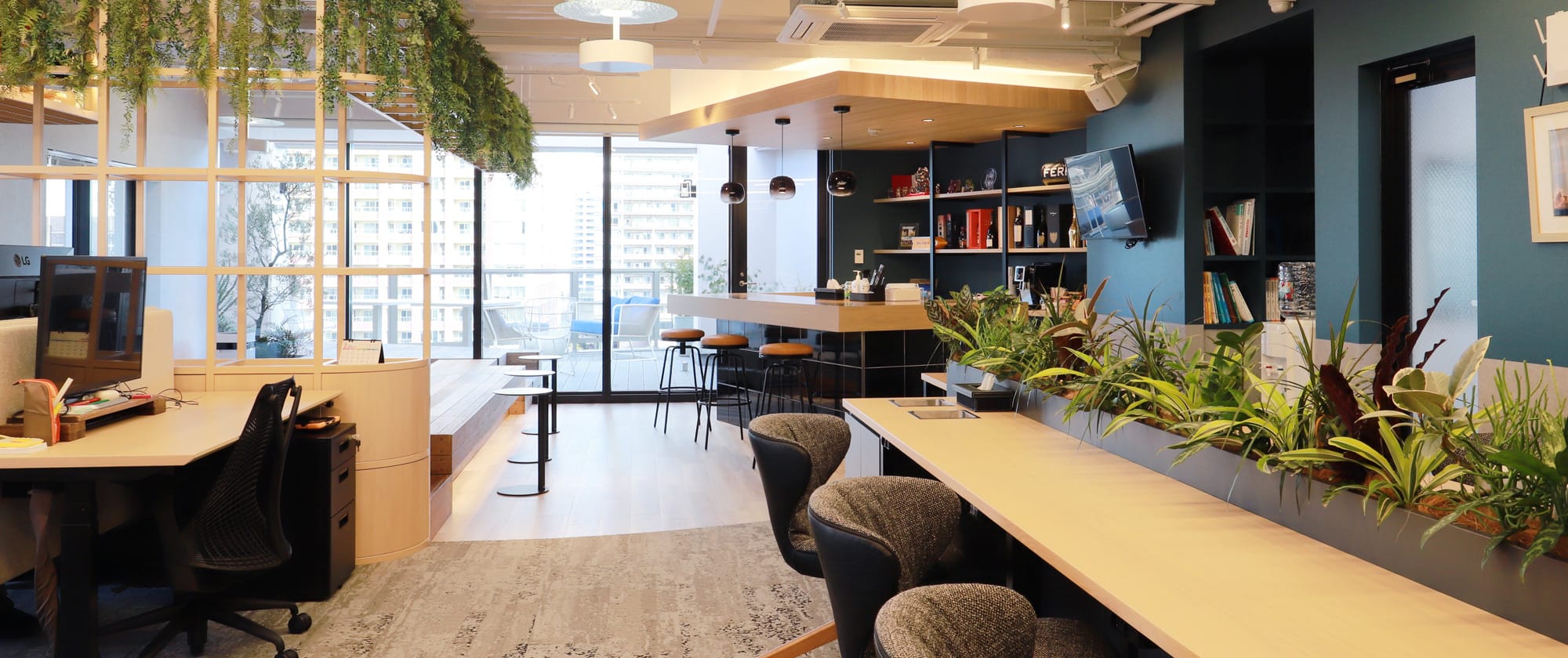 オフィスの移転・改装なら、株式会社オリバー PLACE2.5